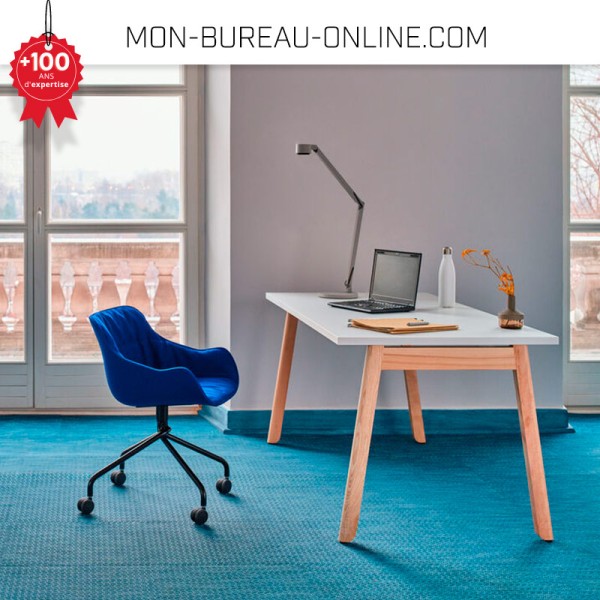 Bureau professionnel au style scandinave. De 1m à 2m